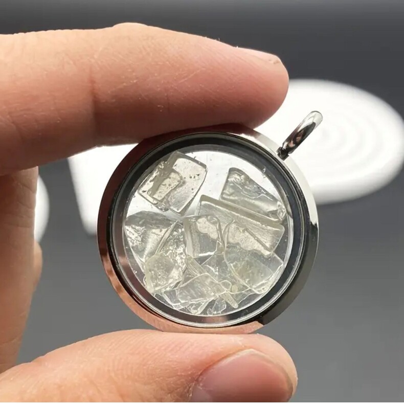 WHEEL OF LIFE - Round transparent urn chain, fillable with hair or ...